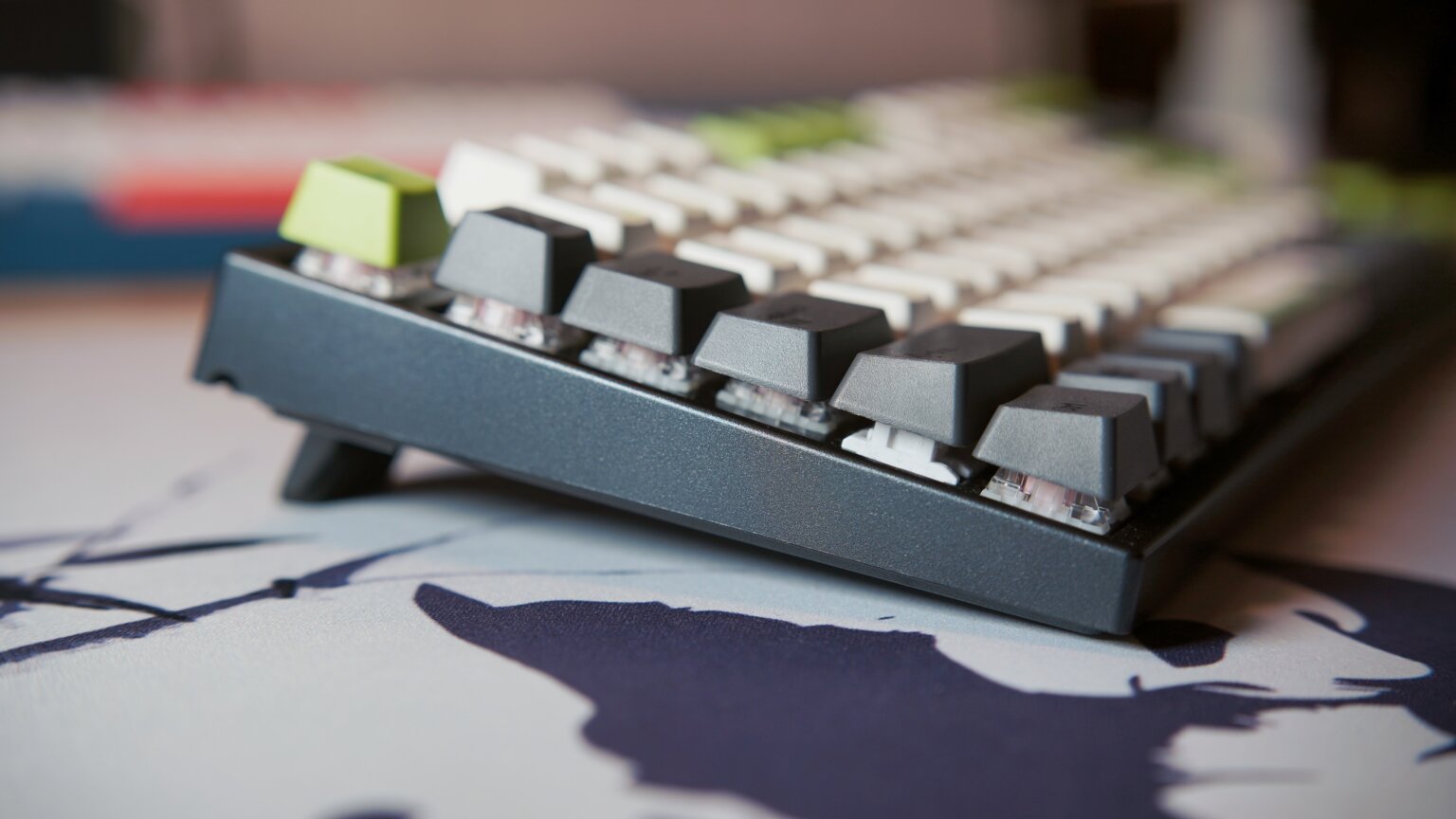 無限に使える？Varmilo 静電容量 メカニカルキーボード レビュー | Tech Neighbor