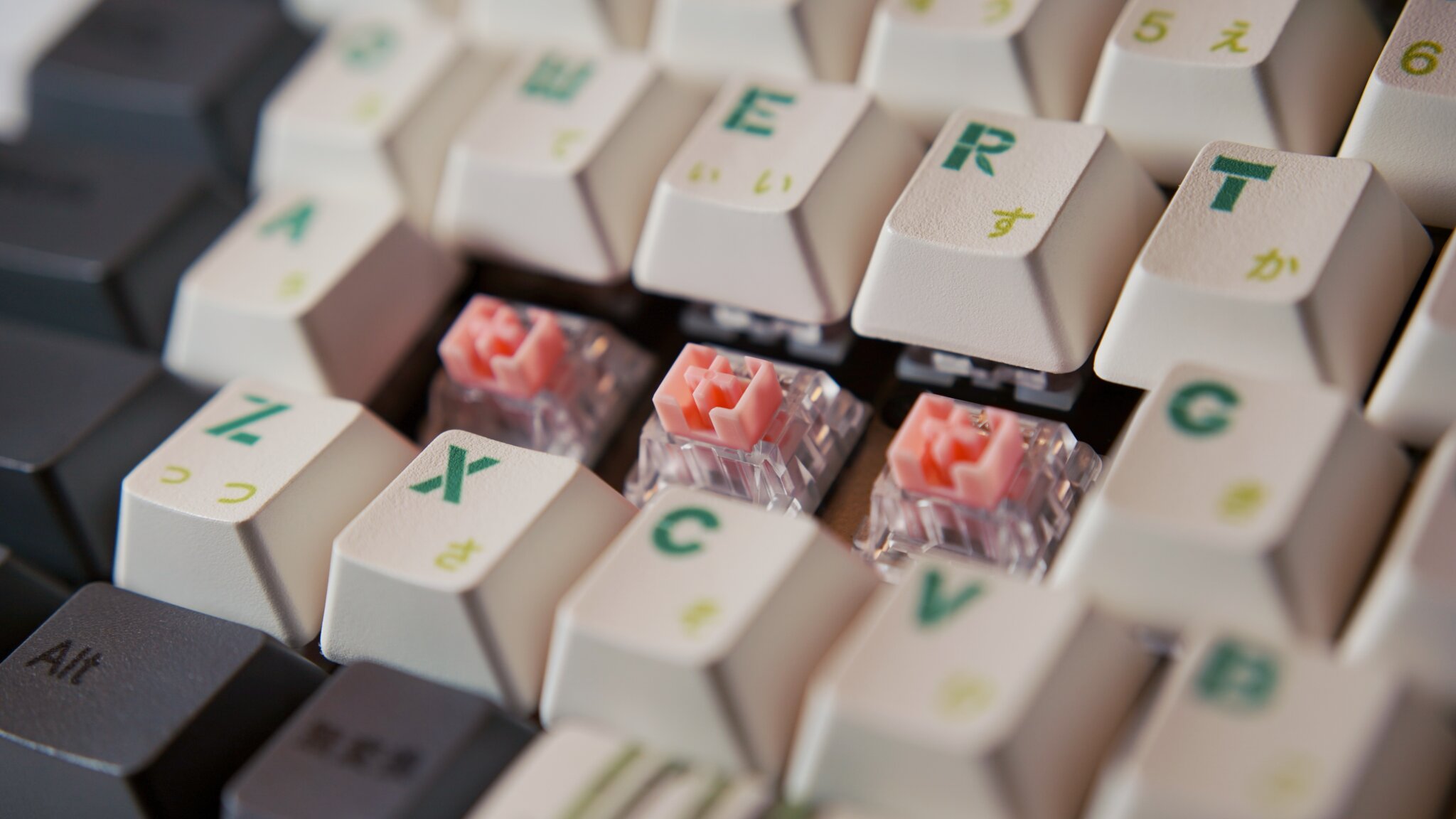 無限に使える？Varmilo 静電容量 メカニカルキーボード レビュー | Tech Neighbor