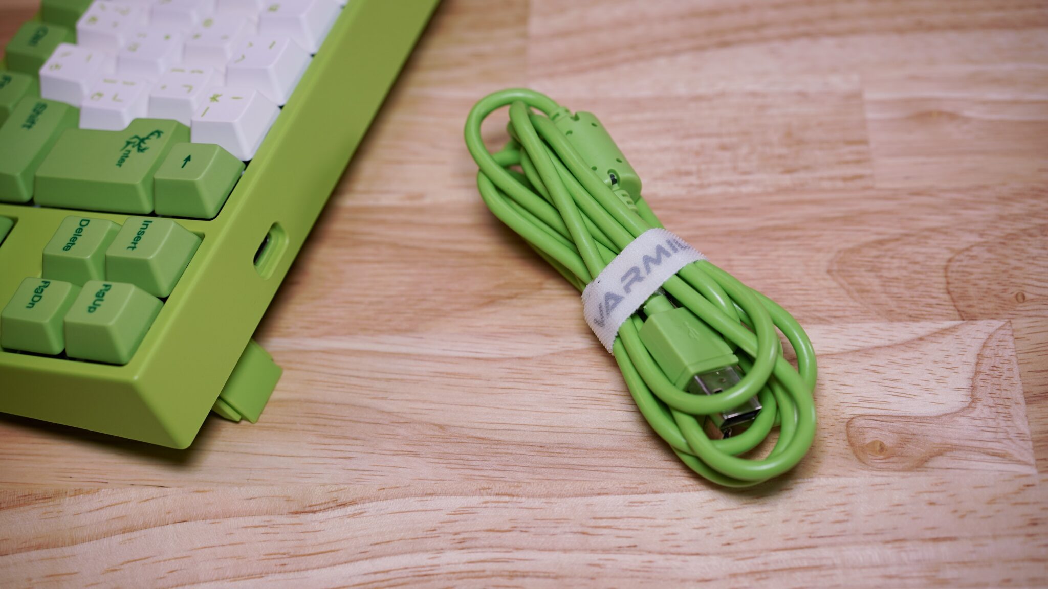 無限に使える？Varmilo 静電容量 メカニカルキーボード レビュー | Tech Neighbor