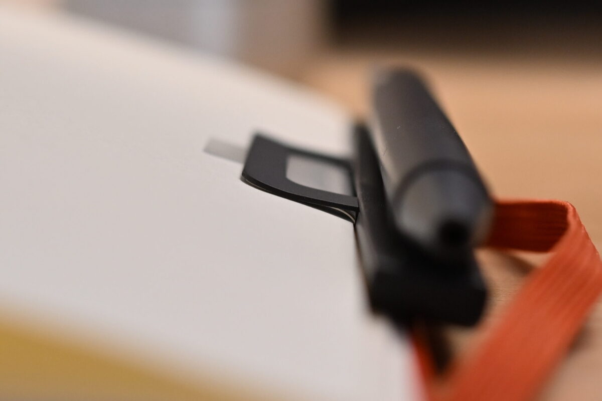 ノートとペンをスマートに持ち運ぶ！ゼブラ ピタン(Pitan) レビュー | Tech Neighbor